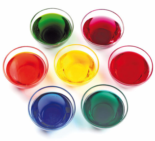 3 coloranţi alimentari de care NU trebuie să fugim