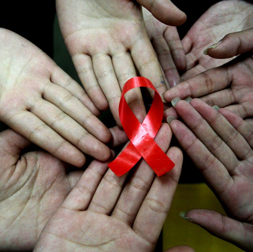 OMS recomandă antiretrovirale pacienţilor cu HIV