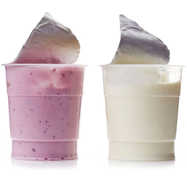 Iaurtul, alimentul perfect pentru mic dejun, gustare şi slăbire