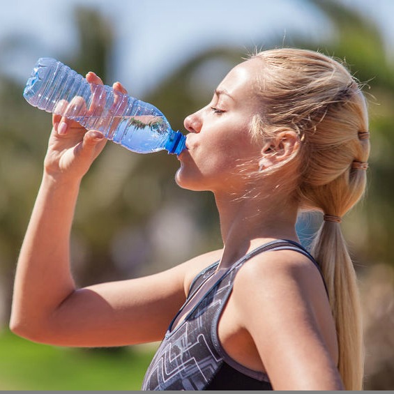 5 semne mai puţin cunoscute ale deshidratării