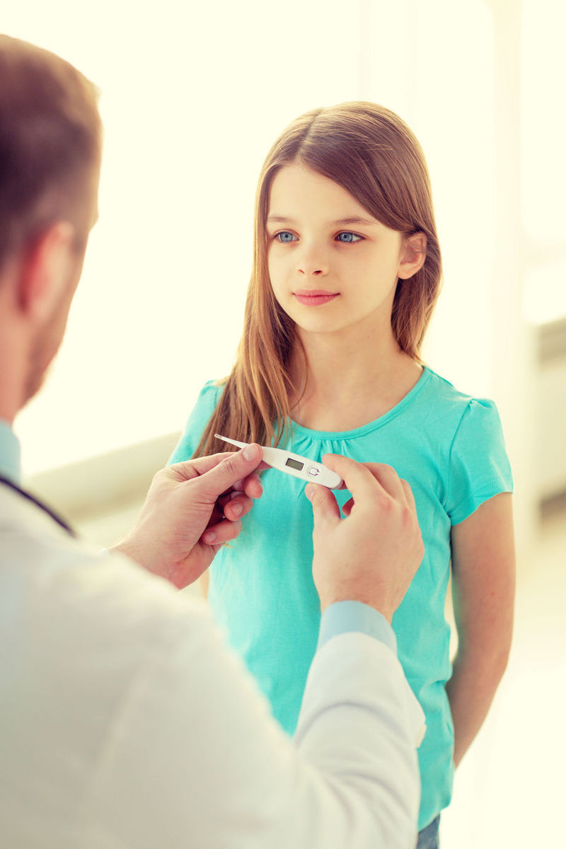 În România sunt diagnosticaţi, anual, 550 de copii cu cancer.Cum se ...