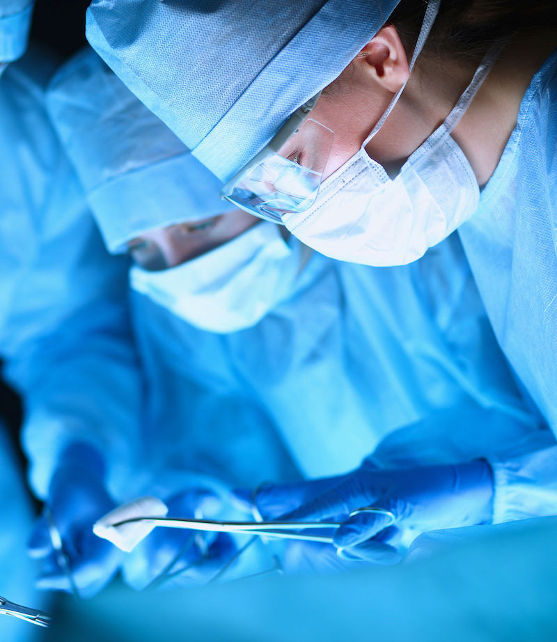 Endometrioza: cum se tratează prin operaţie