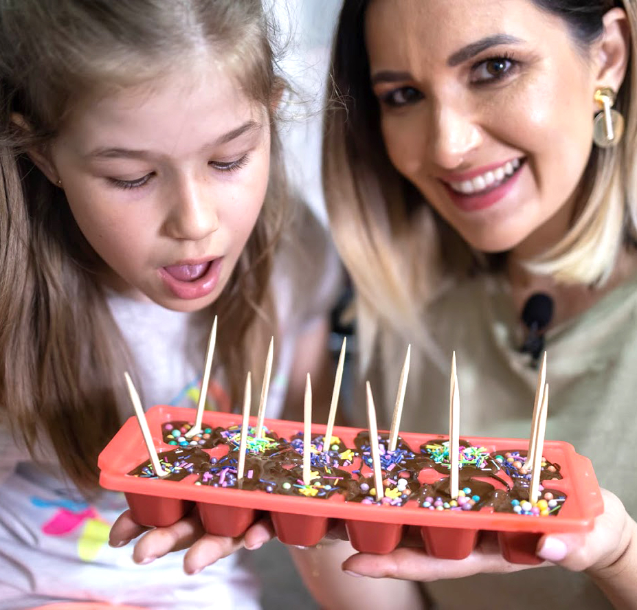 Reţeta Elei Crăciun pentru acadele din ciocolată