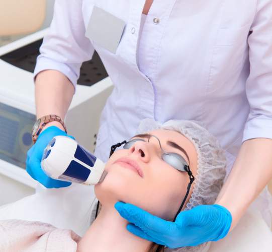 Laser pentru ten şi corp! Ce proceduri cu laser mai fac esteticienii în ...