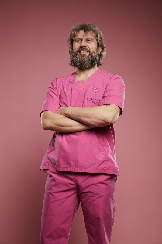 Dr. Călin Doboş, chirurg estetician: ”Implantul fesier se practică din ...