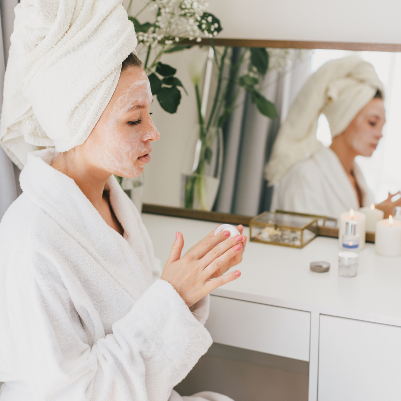 Ritual pentru tenul uscat, în 8 pași