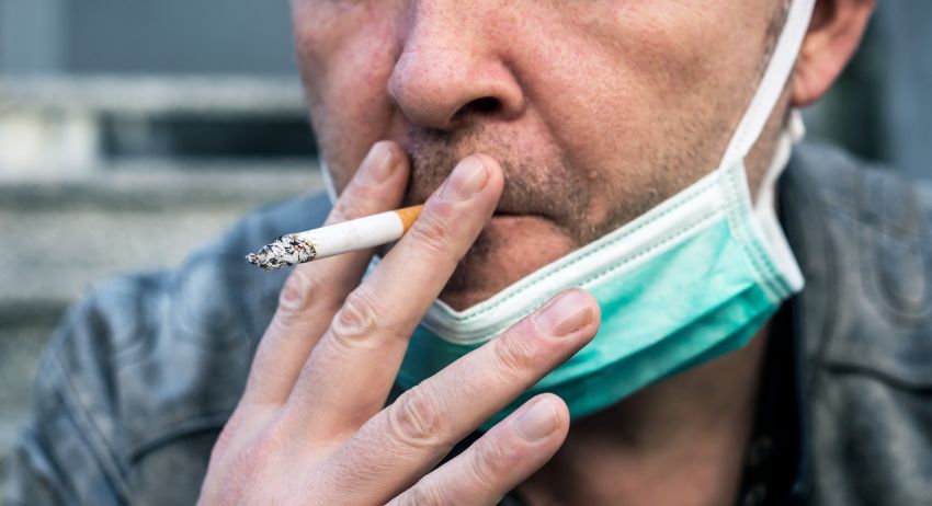 Fumatul, factor de risc în infectarea cu SARS-CoV-2 și în agravarea ...