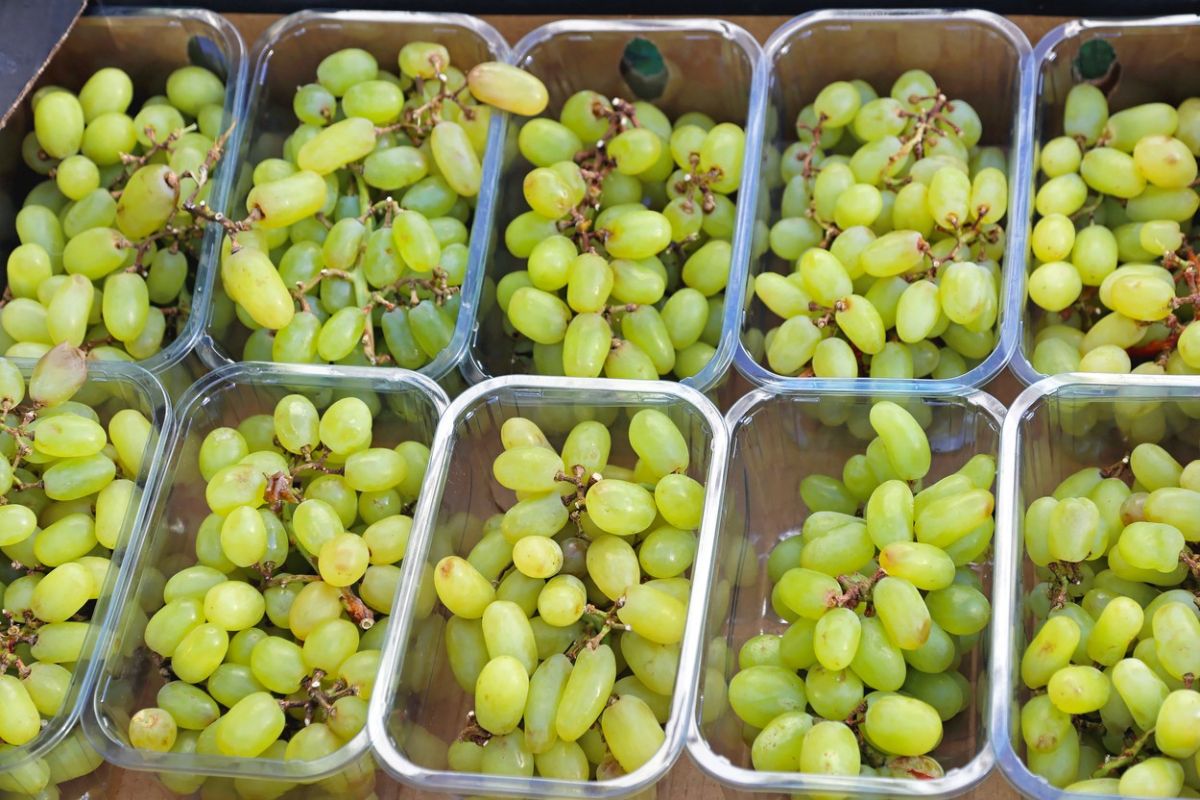 Ce se întâmplă dacă mănânci struguri fără sâmburi. Mulți oameni îi ...