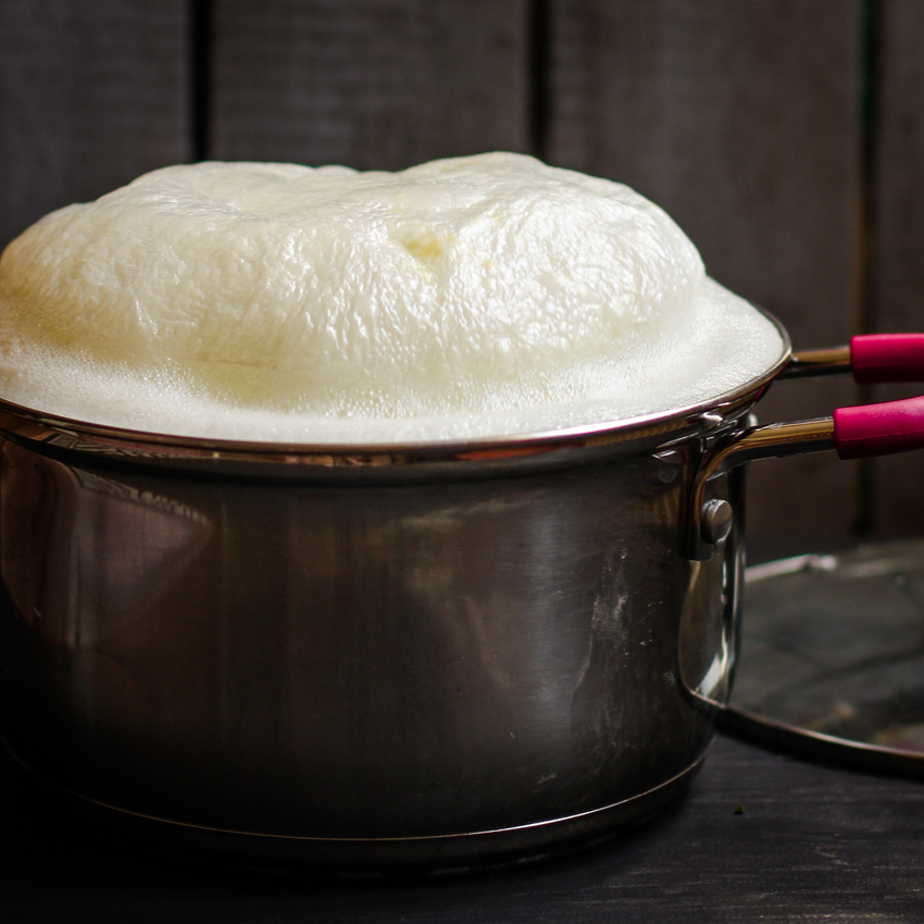 Adevărul despre laptele fiert. Cât de indicat este consumul acestuia și ...