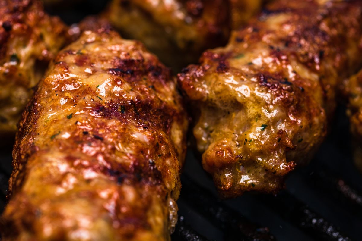 Rețetă de mici de post delicioși, suculenți, fără grăsimi nocive, cu ...