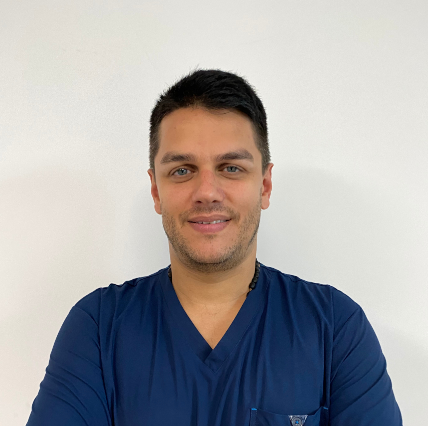 Te poți machia imediat după blefaroplastie? Răspunde dr. Andrei Gregorian