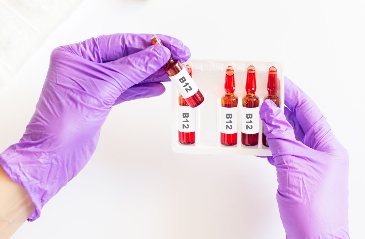 Injecțiile cu vitamina B12: când sunt indicate și ce beneficii au