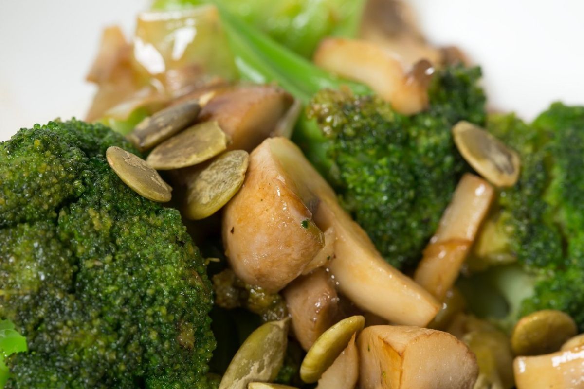 Ești somnoroasă și ți-e poftă mereu de ceva dulce? Mănâncă mai des ...