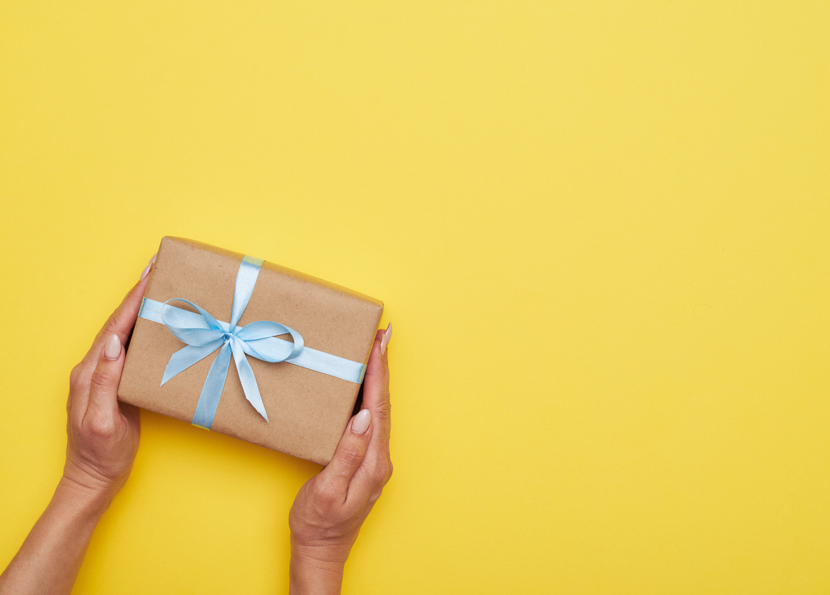 Cum să nu arunci banii pe cadouri inutile - sfaturi de la un consilier ...