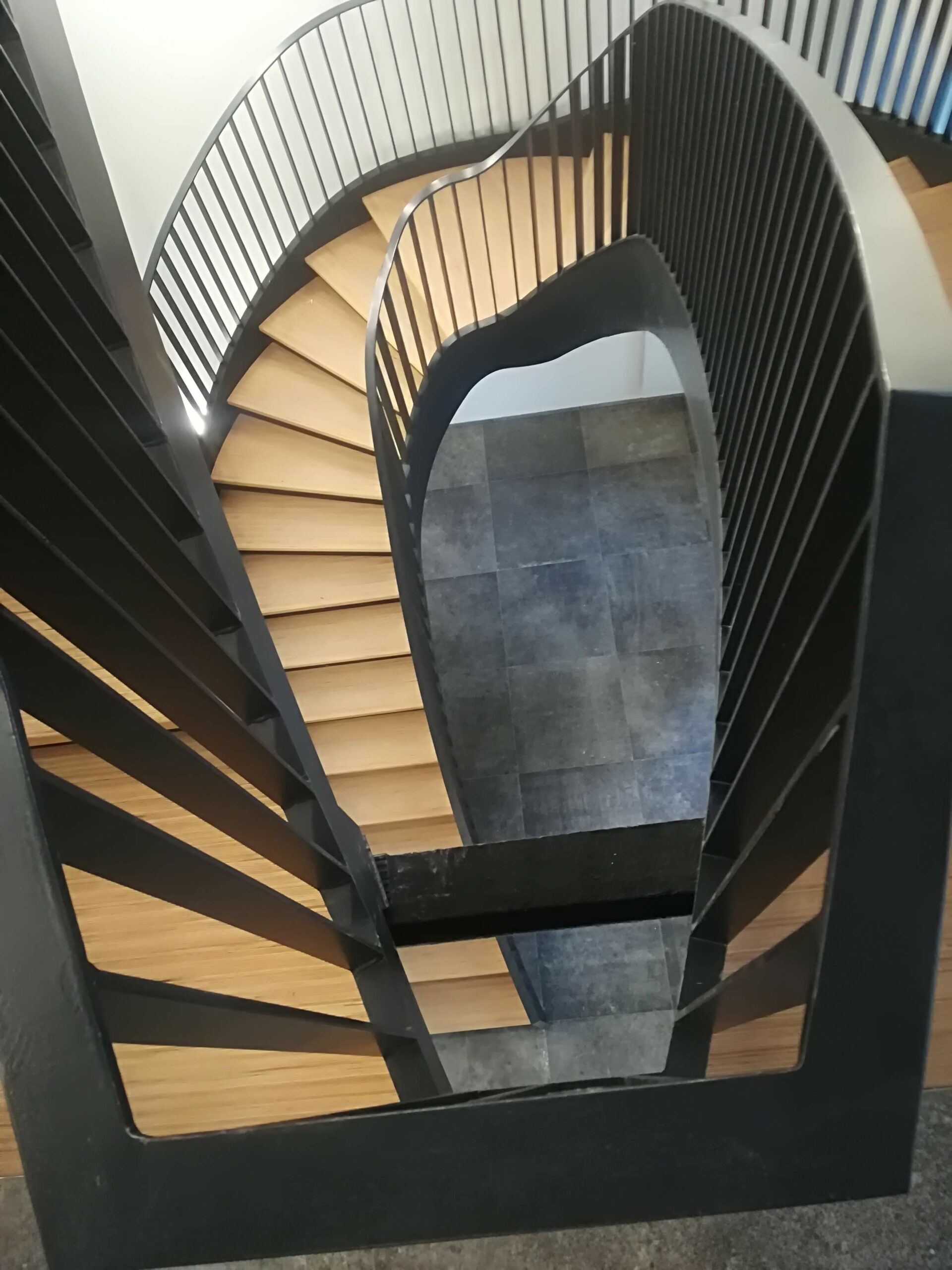 Preferi liftul? Dacă afli asta, vei prefera să urci scările chiar de azi