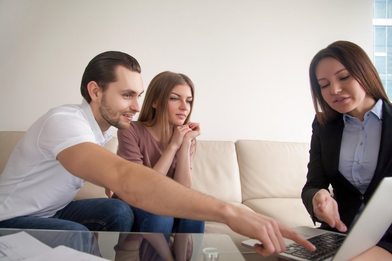 4 contracte de parteneriat pe care le poți face într-o relație de cuplu ...