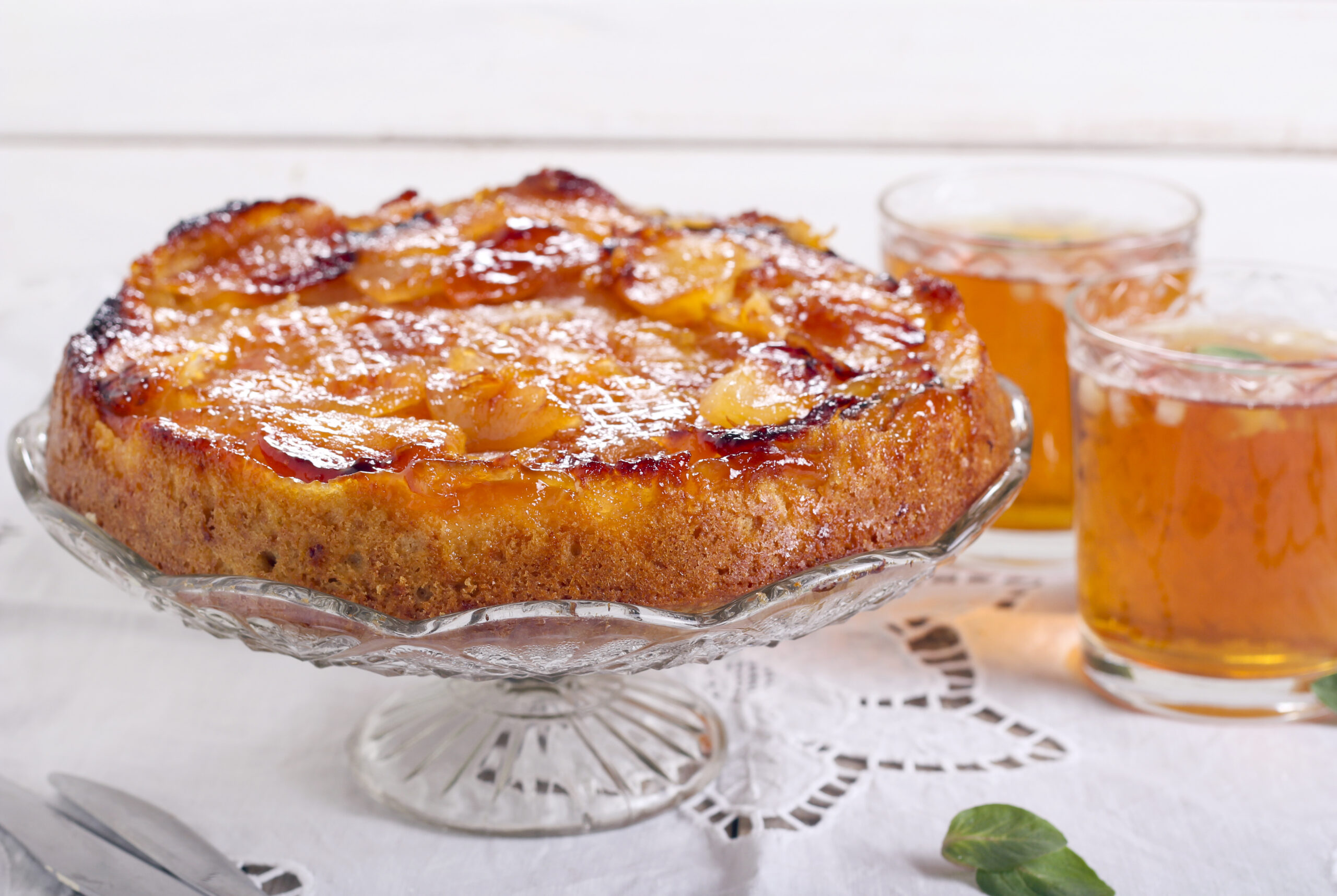 Cel mai bun tort cu mere caramelizate. Un desert de toamnă însiropat și ...