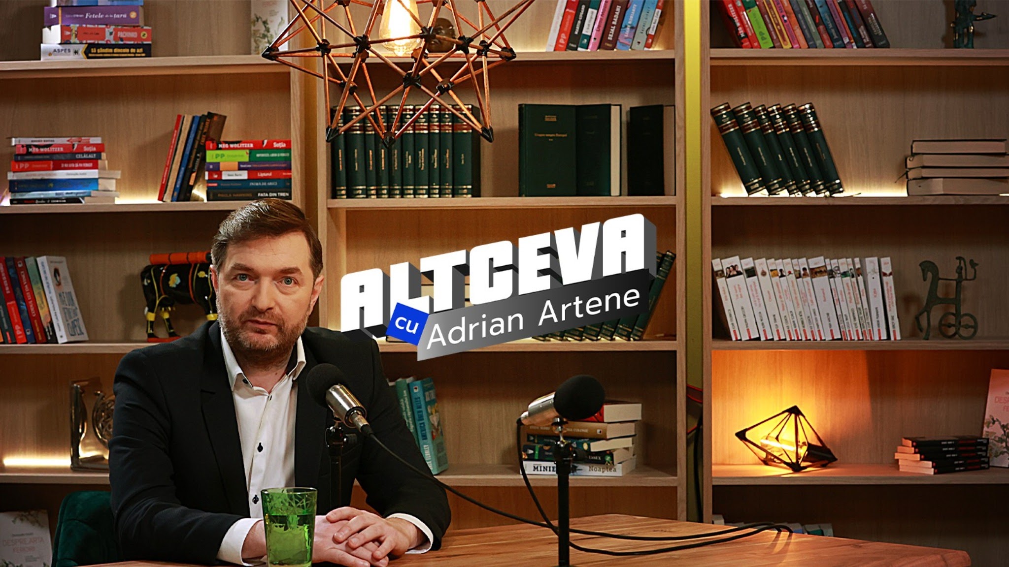Podcastul „Altceva cu Adrian Artene", cel mai iubit podcast cultural ...