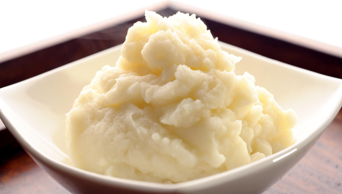 Rețetă de piure de cartofi super cremos. Trucul cu care nu vei da greș ...