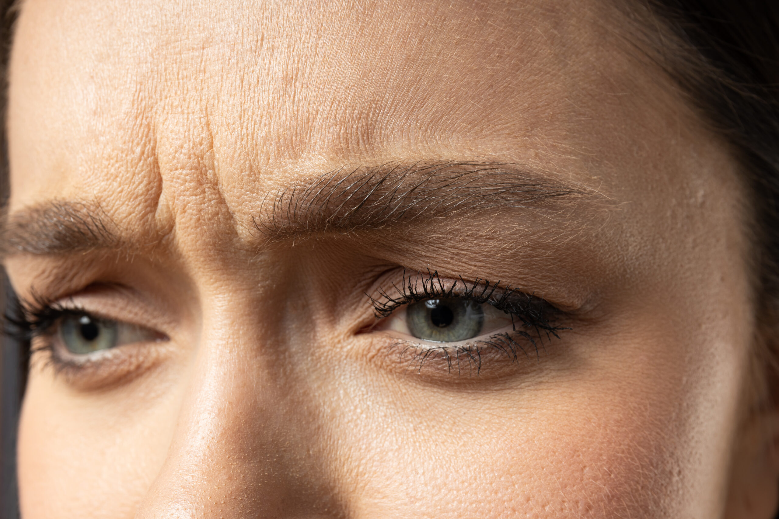 Femeile care au acest obicei vor avea de două ori mai multe riduri