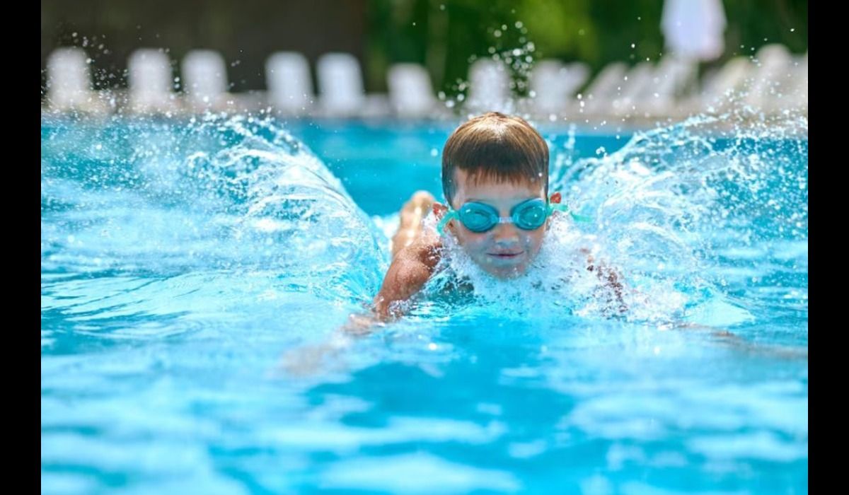 Informații noi despre copilul mort la cursul de înot. Ce probleme ...