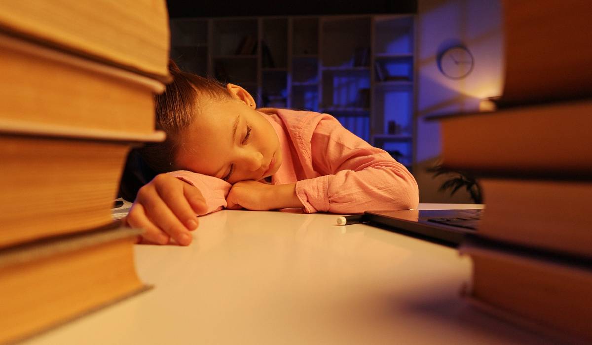 Importanța somnului pentru copiii care încep școala