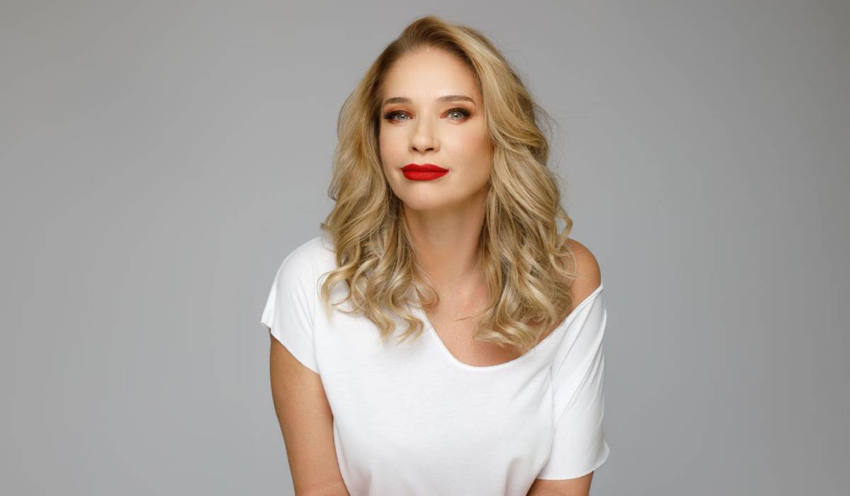 Ileana Badiu lansează cartea biografică „Tăcerea nu e întotdeauna de ...