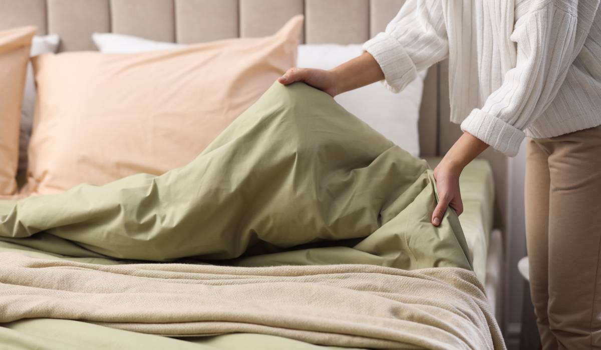 De ce nu e bine să faci patul imediat cum te-ai trezit. După cât timp ...