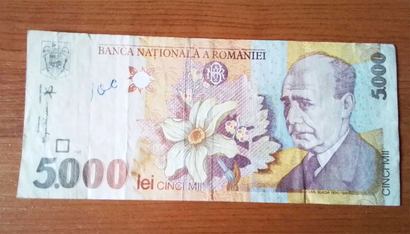 Mai ții minte bancnota de 5.000 lei cu Lucian Blaga din 1998? Cu ce sumă mare de bani se vinde ...