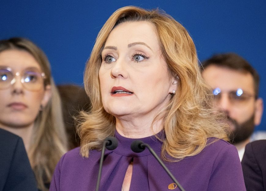 Elena Lasconi a fost operată de urgență la Cluj-Napoca. A ajuns la ...