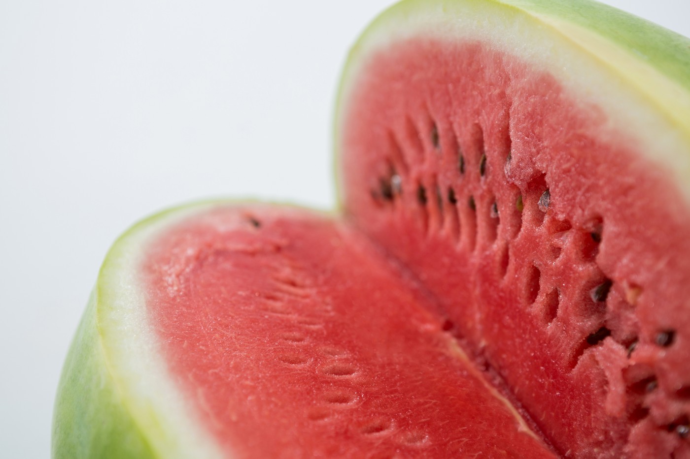 Câte calorii are o felie de pepene roșu? Mare atenție la fructul tău ...