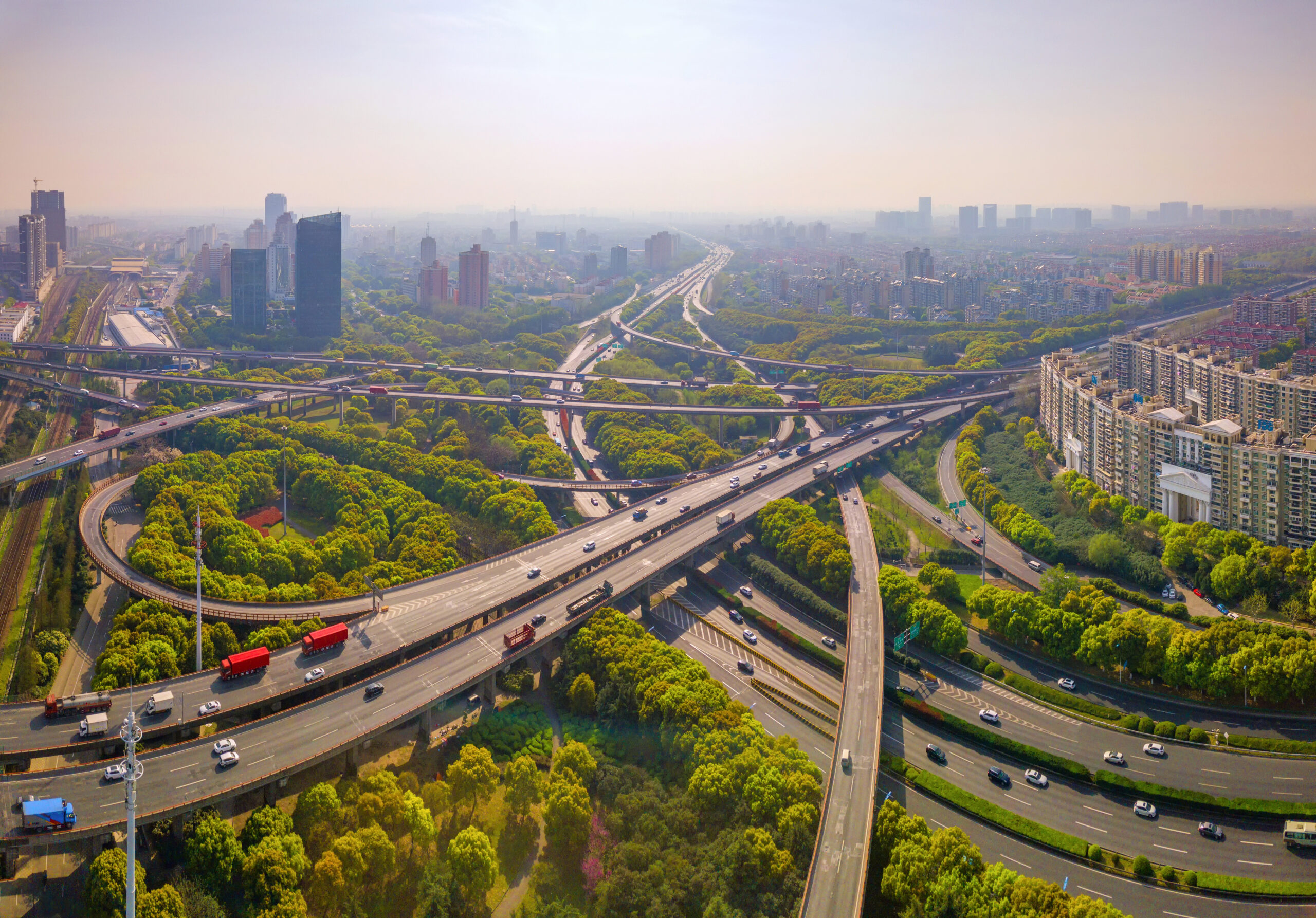 Cea mai periculoasă autostradă din lume. Traversează peste 270 de ...