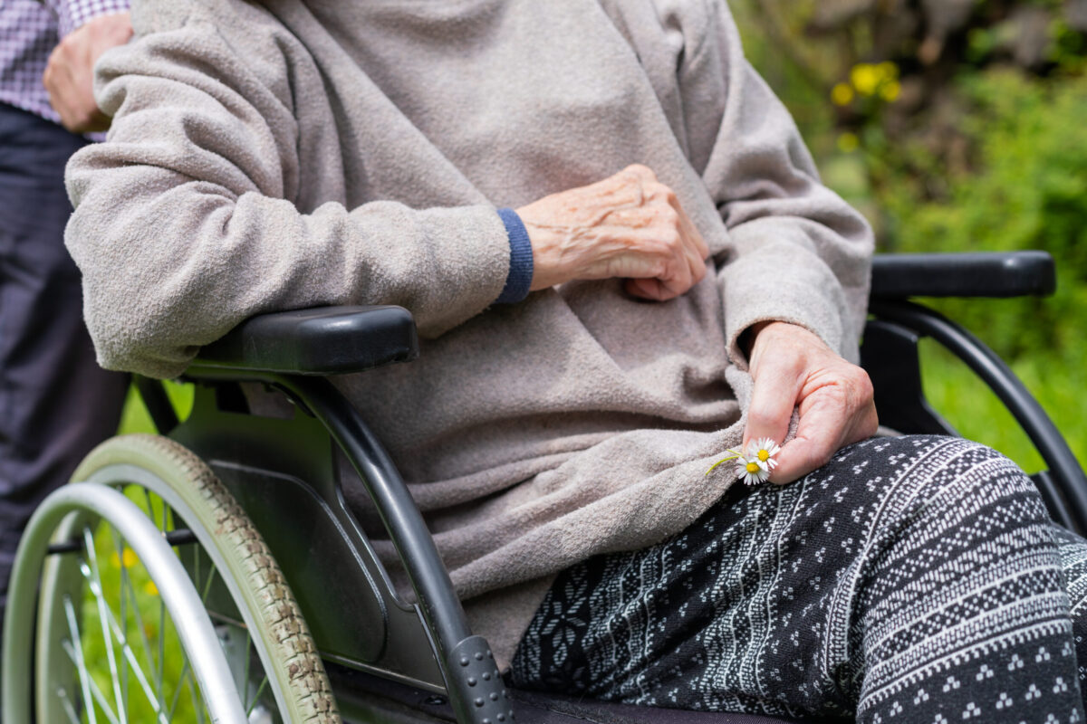 Lista bolilor pentru care se acordă certificat de handicap cu însoțitor