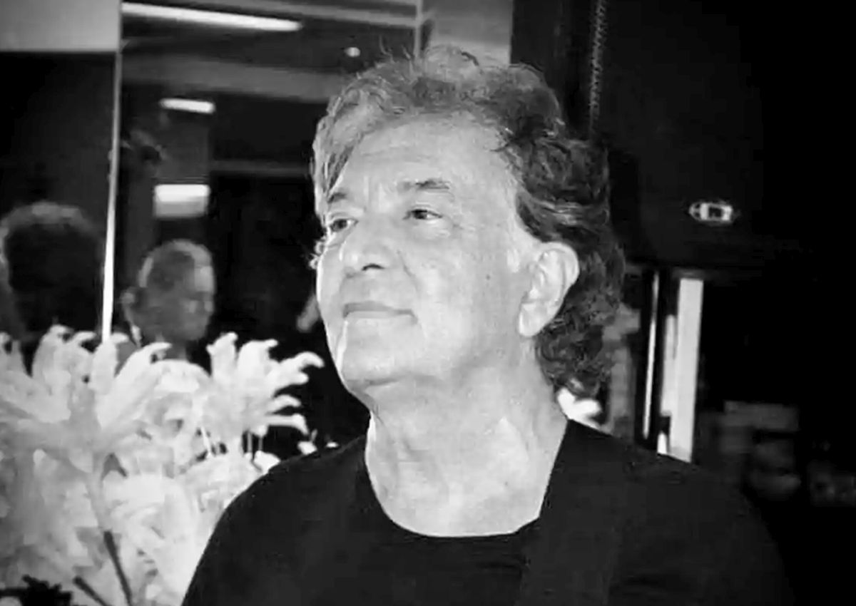 Iulian Mugurel Vrabete, basistul Holograf, a murit la vârsta de 70 de ani!