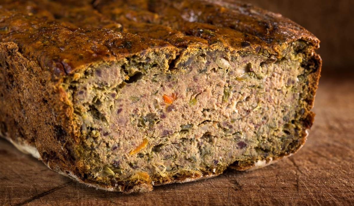 Rețetă delicioasă de drob fără carne. Se face cu ciuperci, spanac și leurdă